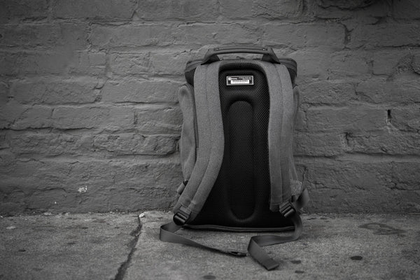 Cobra squeeze: The "best commuter bag" that's perfect for your Mac ...